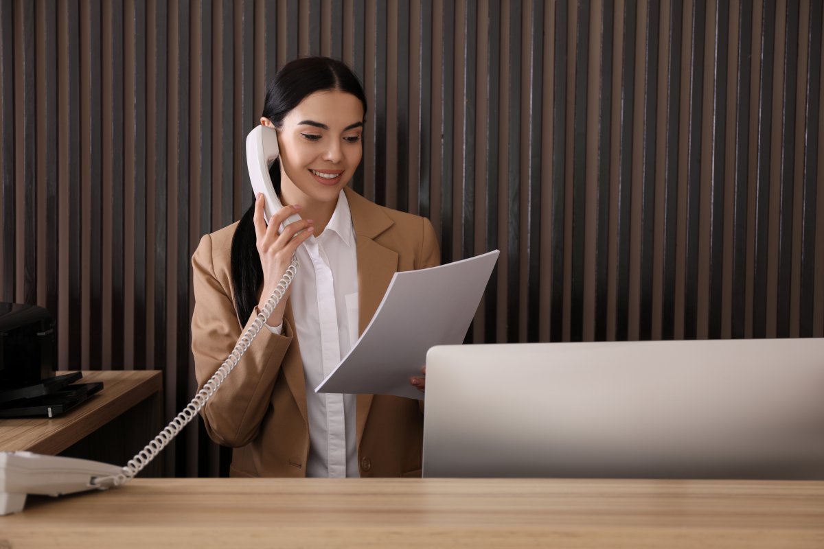 Voicemail and telephone greeting message in Dutch