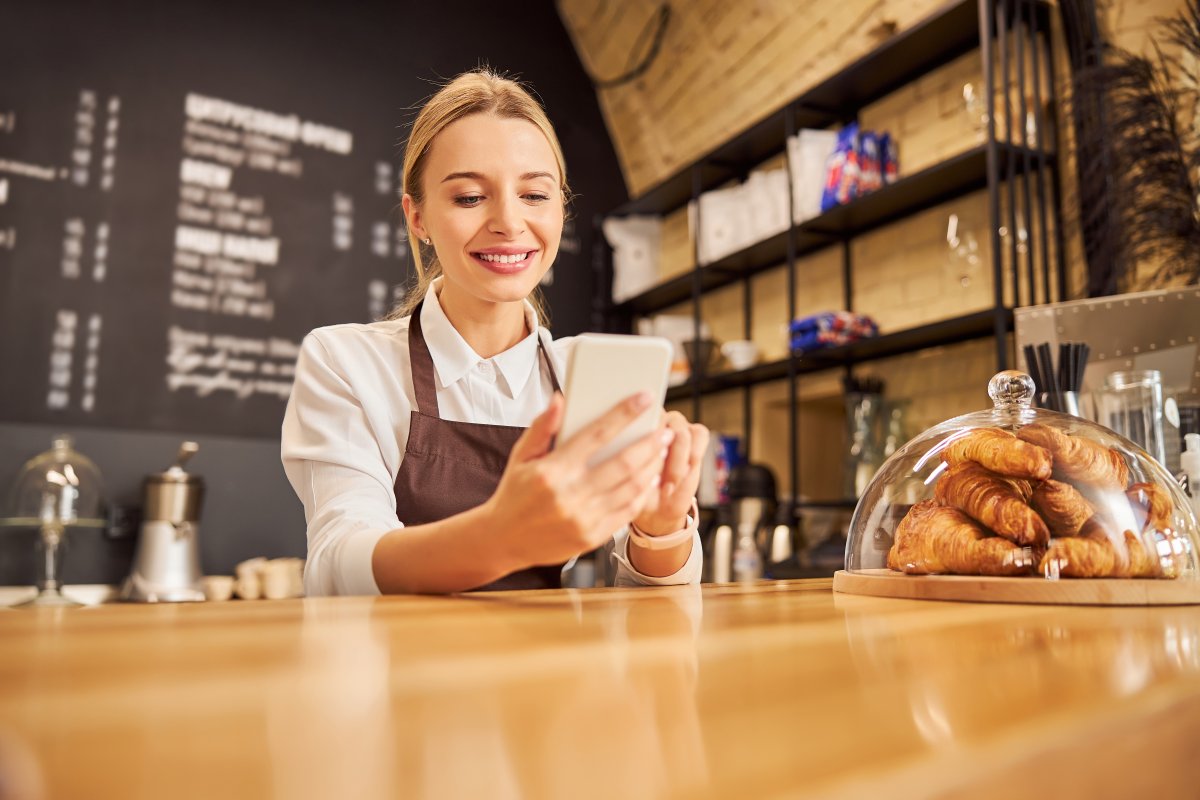 Restaurant voicemail and telephone greeting messages